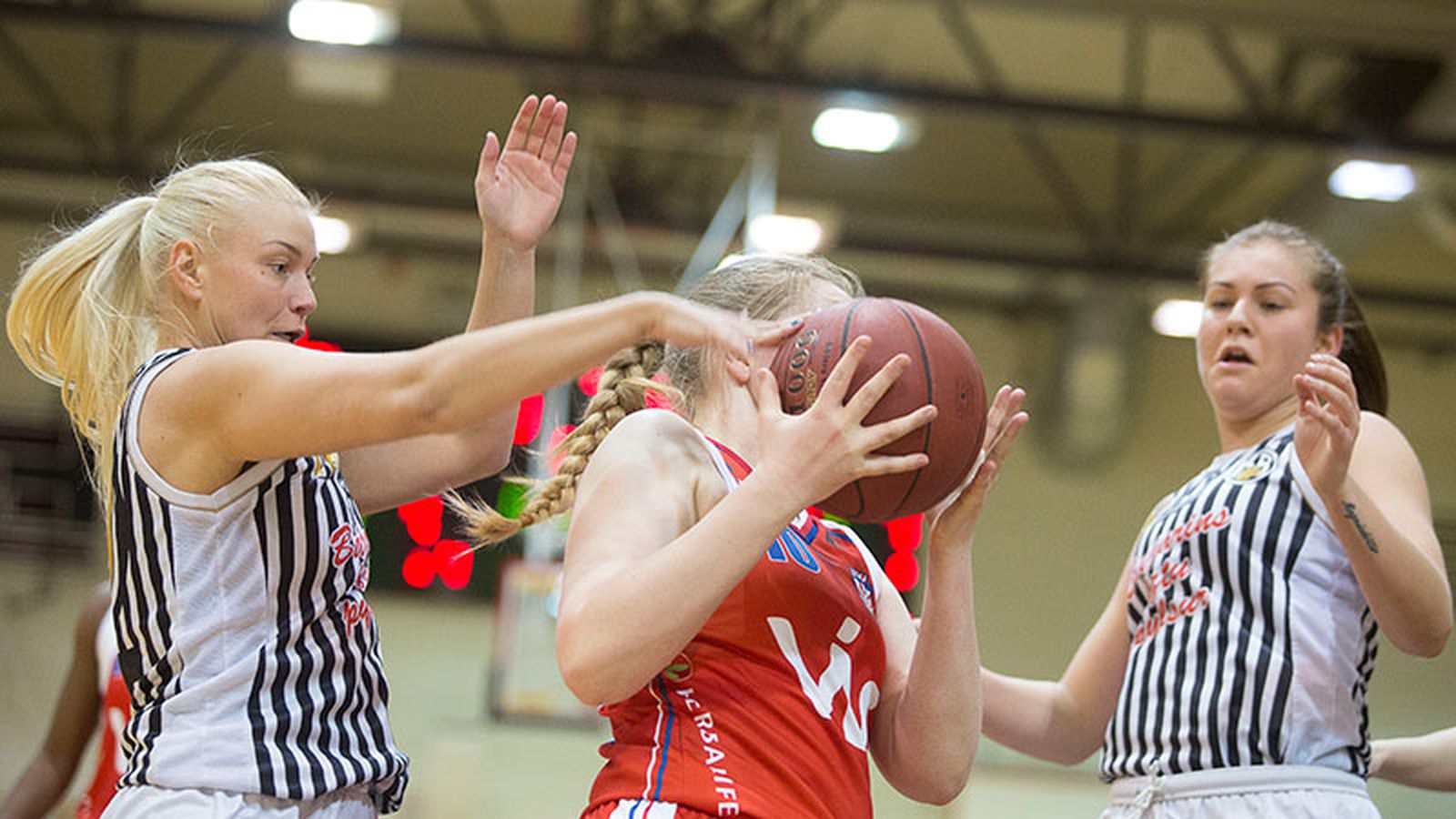Snæfellskonur sáu til þess að KR fer snemma í sumarfrí - myndir - Vísir