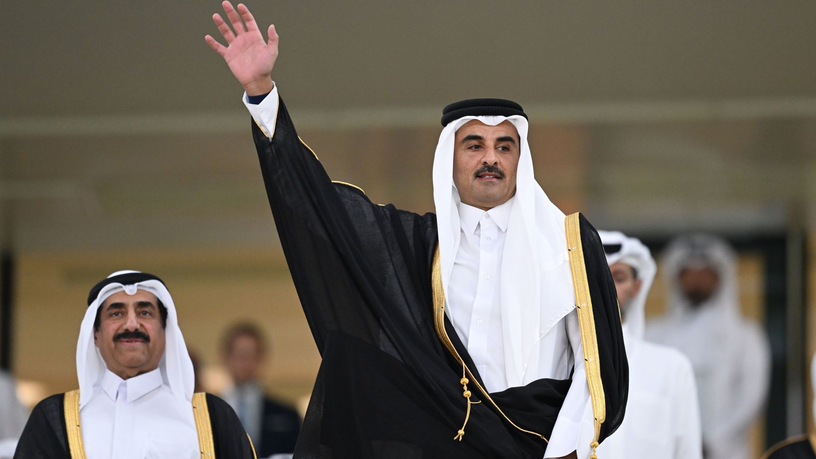 Féllust á Annamaríu í seinni til­raun og nú má heita Emír - Vísir