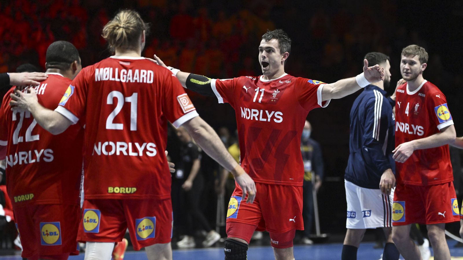 Hetja Dana var búinn að panta lestar­miða heim á miðju móti - Vísir