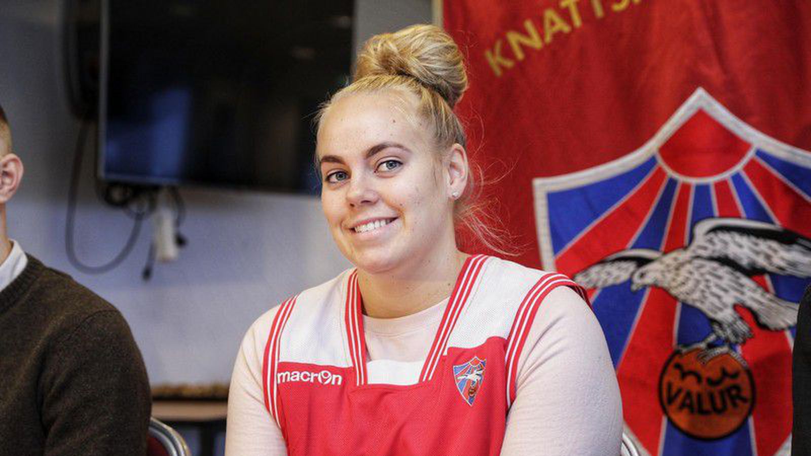 Helena Sverrisdóttir ólétt og leikur ekki með Val fyrr en á næsta ári ...