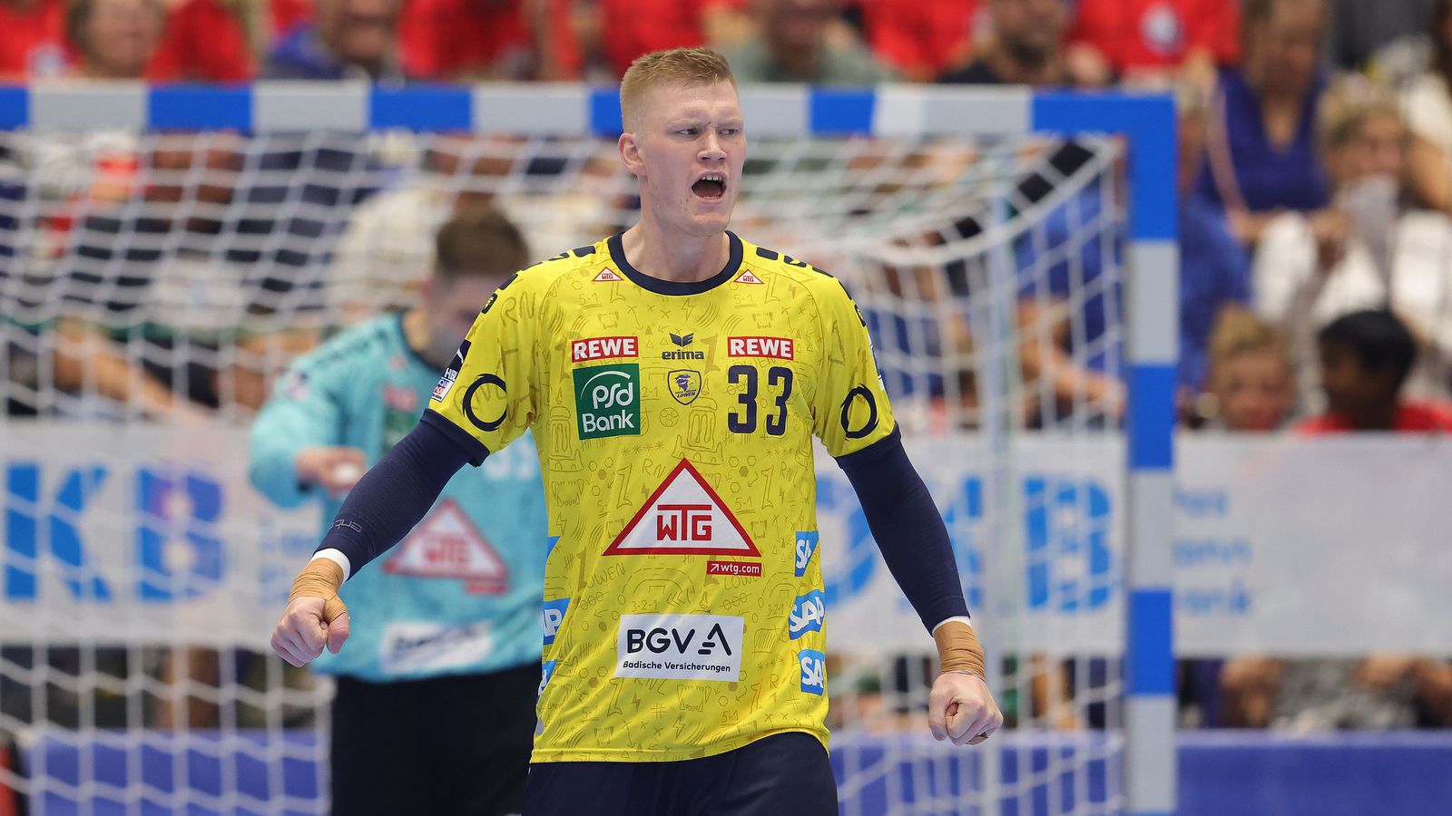 Ýmir yfir­gefur Löwen en verður á­fram í Þýska­landi - Vísir