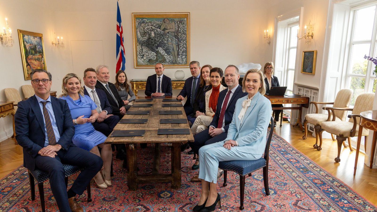 Stjórnarflokkarnir sækja á og Samfylkingin dalar - Vísir