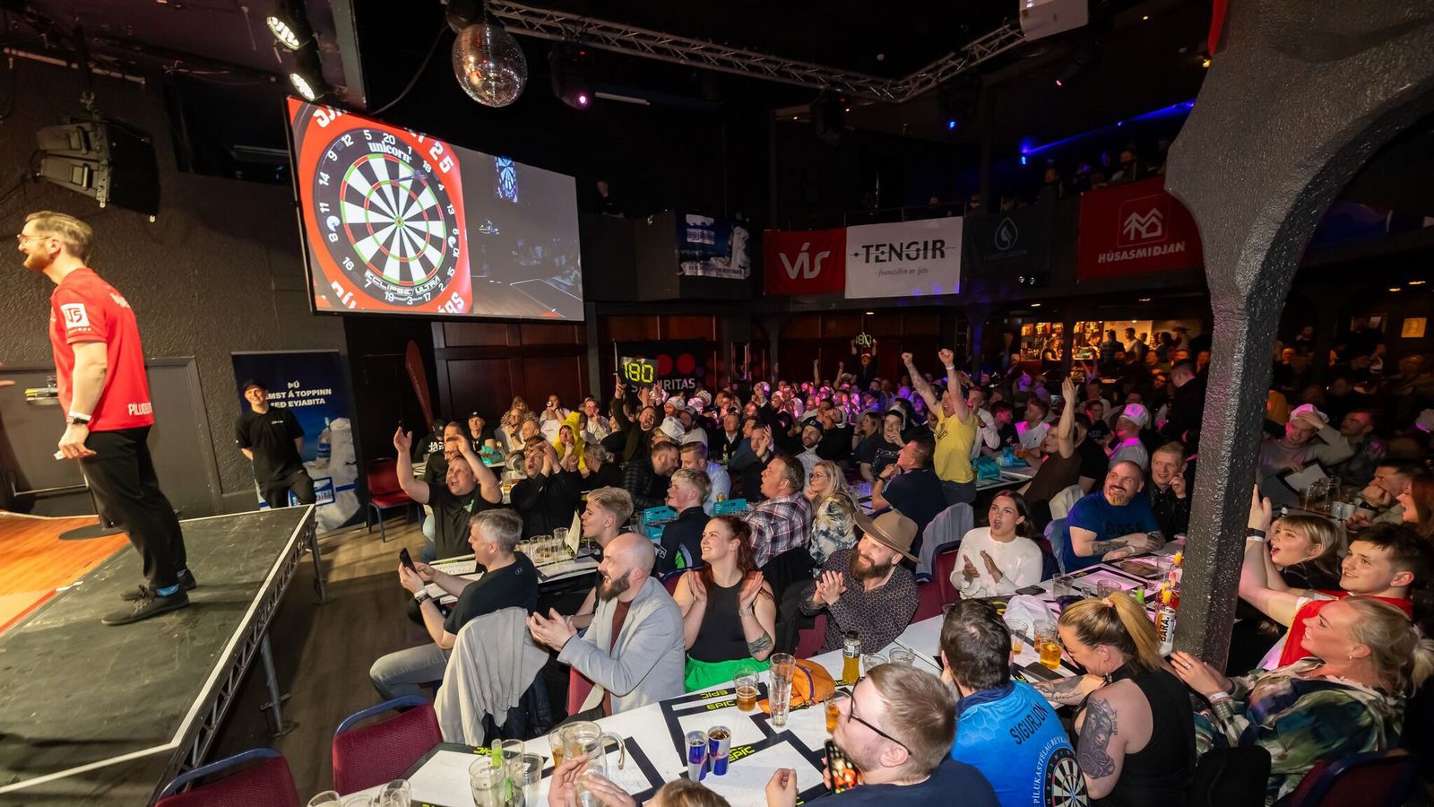 Segir Akur­eyri á hjara veraldar og varð hug­fanginn í Sjallanum - Vísir