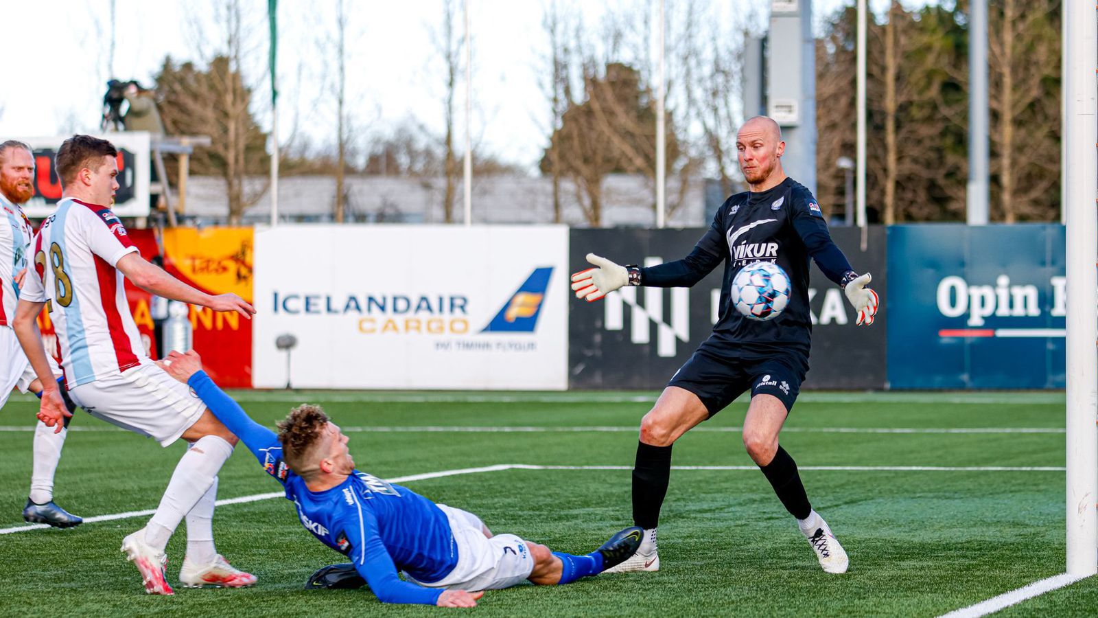 Guy Smit semur við Val - Vísir