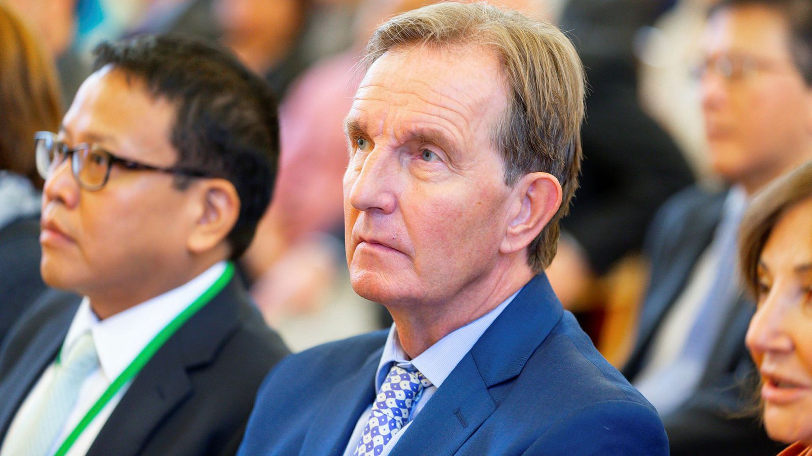 Guð­mundur Árni snýr aftur í pólitík eftir sex­tán ár í utan­ríkis ...