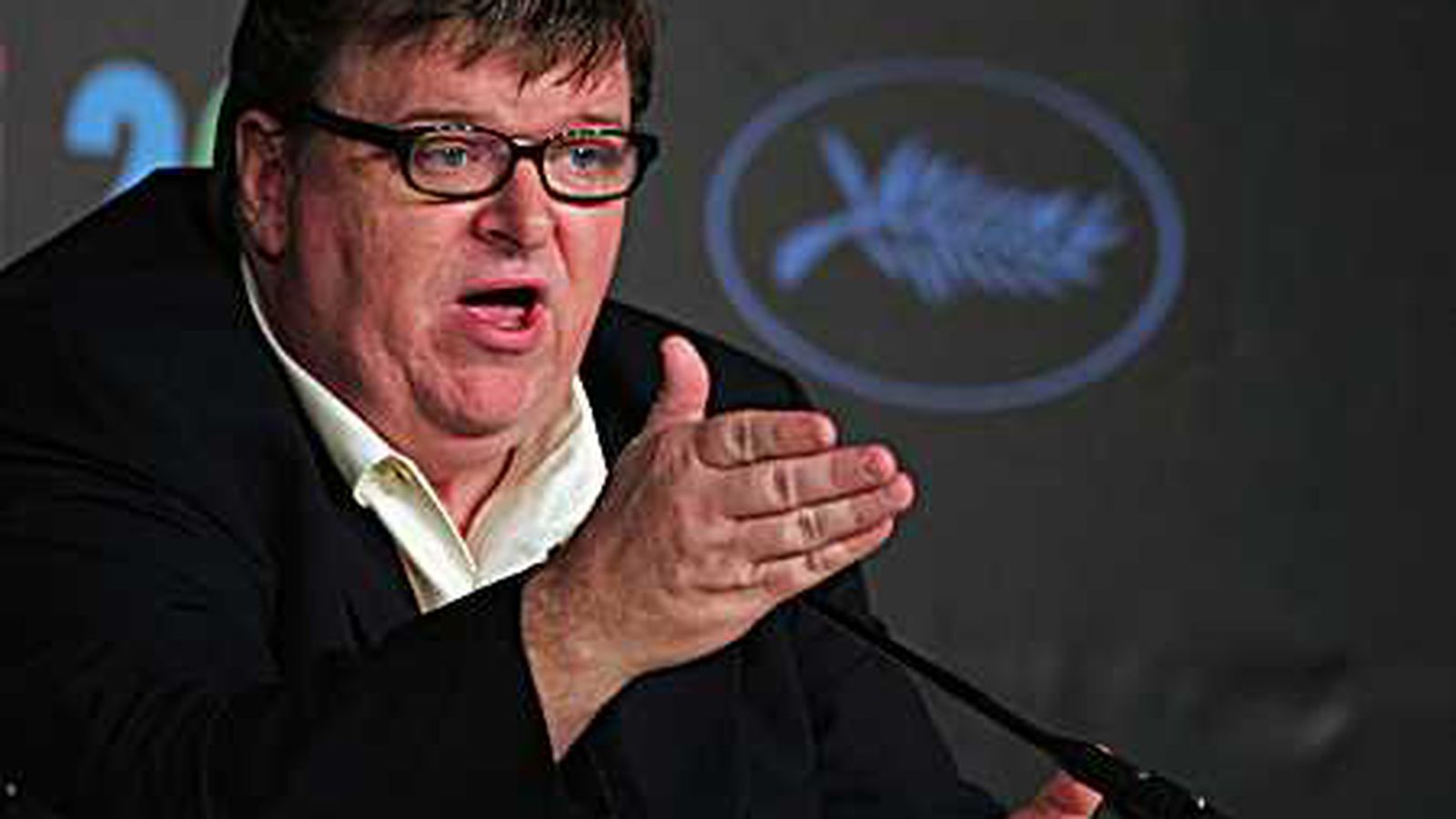 Michael Moore sló í gegn í Cannes - Vísir
