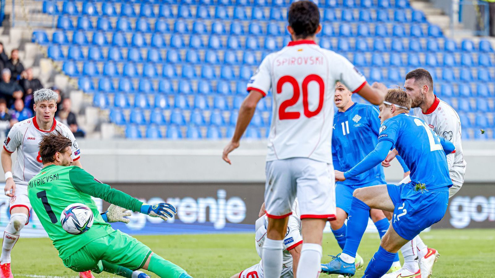 Sjáðu Andra Lucas opna markareikninginn og öll hin mörkin í ...