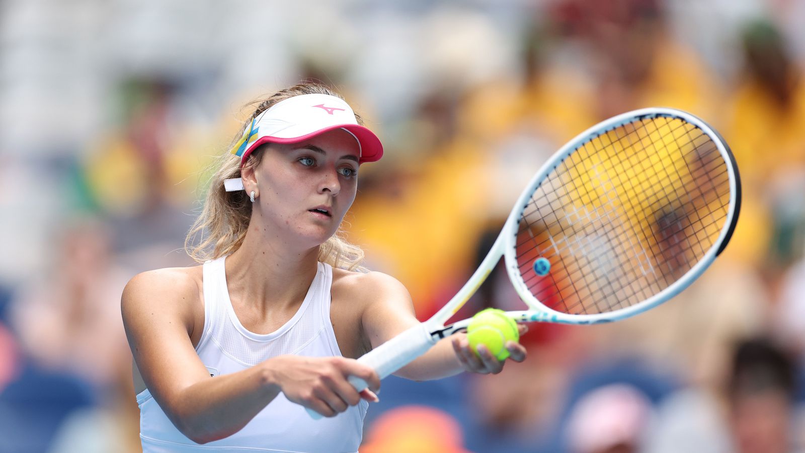 Brast í grát í miðjum leik vegna sírena sem minntu á stríðið - Vísir