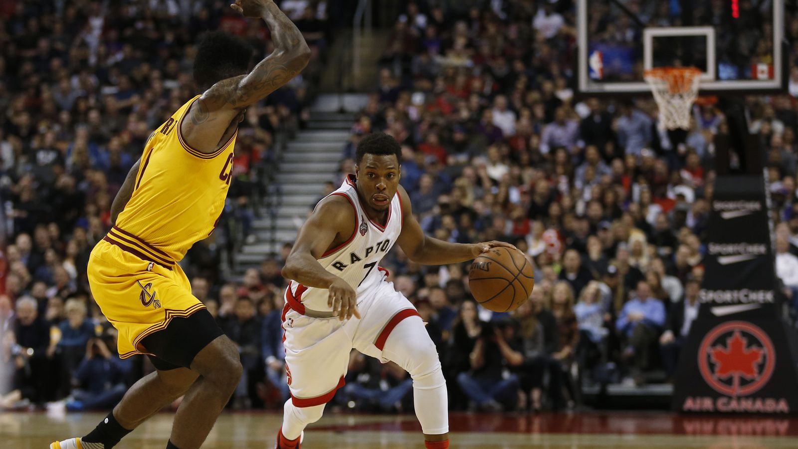 Toronto vann uppgjörið gegn Cleveland | Öll úrslit kvöldsins - Vísir