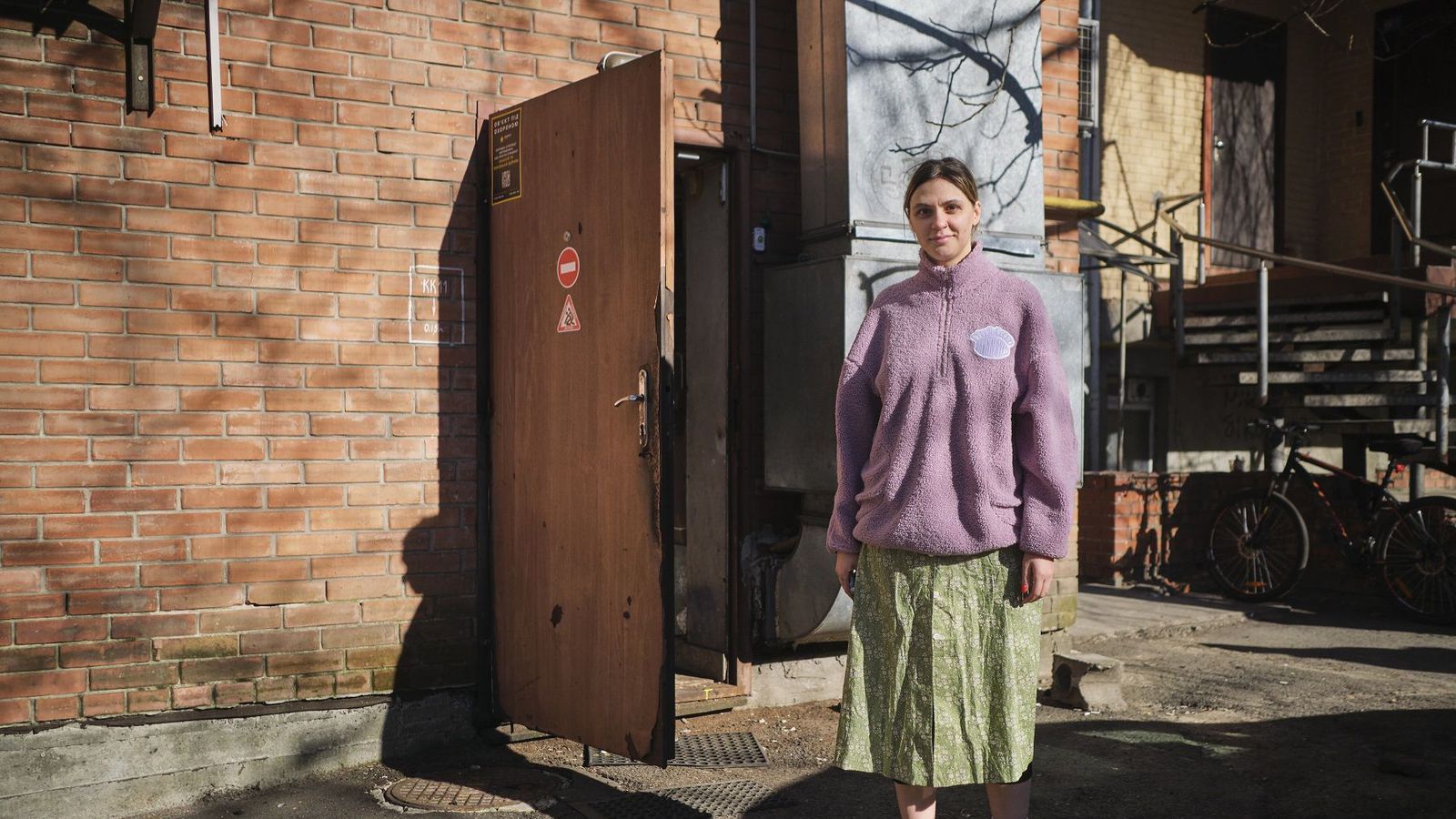 Búa til bensínsprengjur og smyrja brauð - Vísir