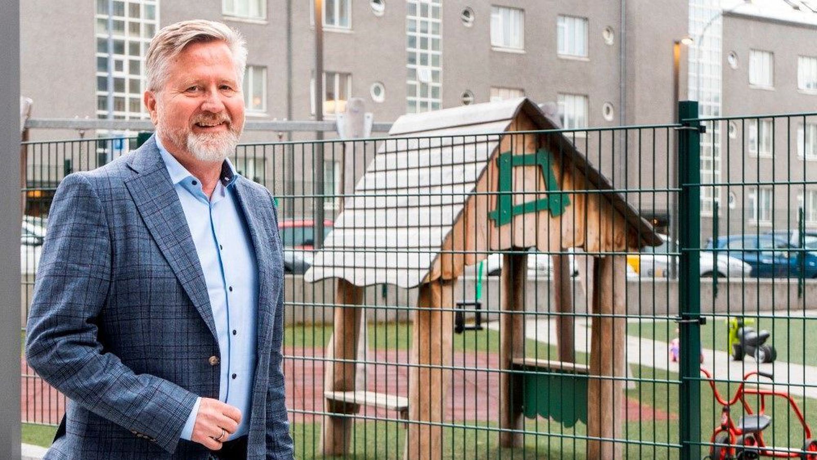 Helgi biðst lausnar og fer í ráðu­neytið - Vísir