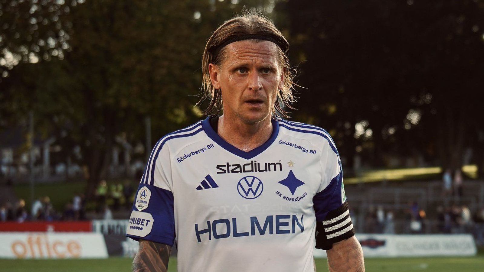 Ari Freyr leggur skóna á hilluna og snýr sér að þjálfun - Vísir