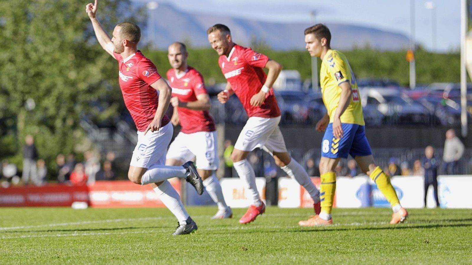 Lasse Petry endurnýjar kynnin við Val - Vísir