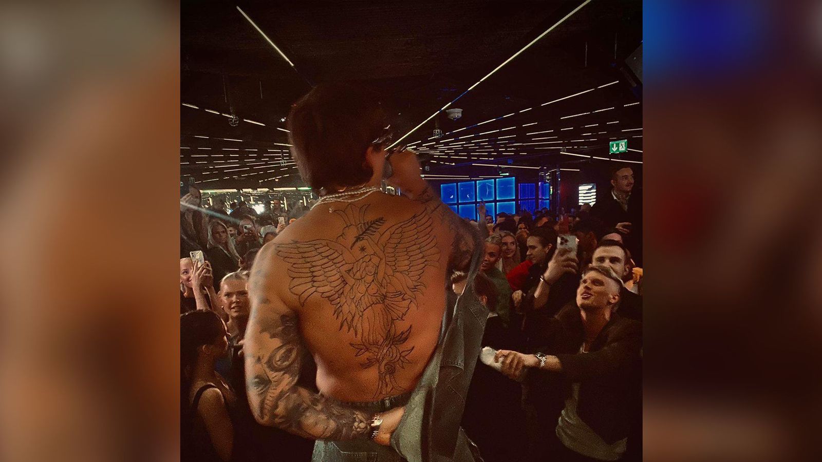 Prettyboitjokko grátbað um annað lag - Vísir