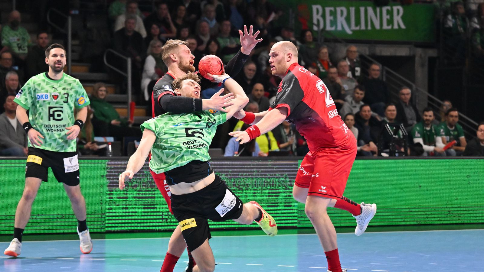 Arnar Freyr öflugur í sigri Melsun­gen sem er komið á toppinn - Vísir