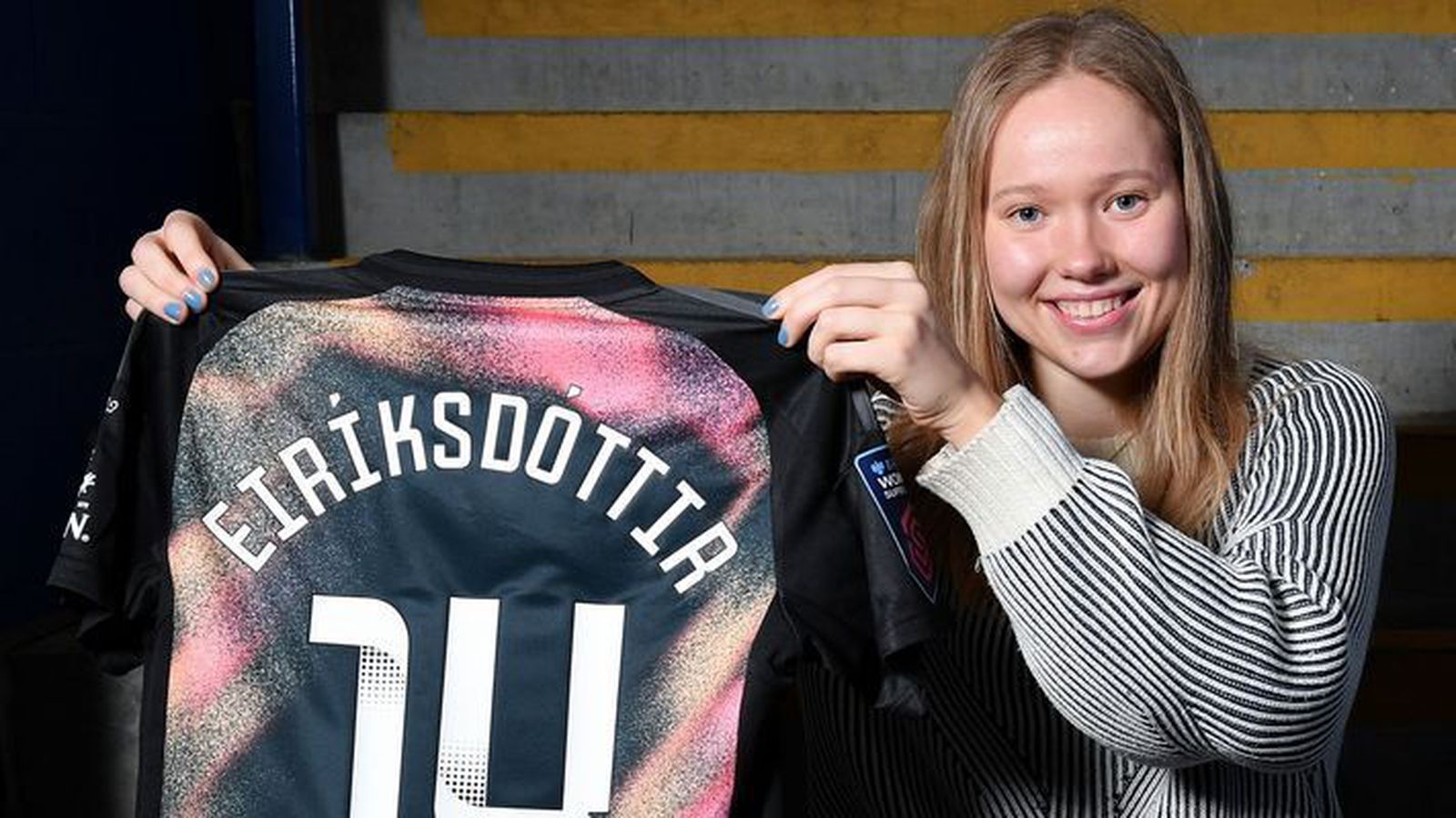 Aldrei borgað meira fyrir fótboltakonur en á síðasta ári - Vísir