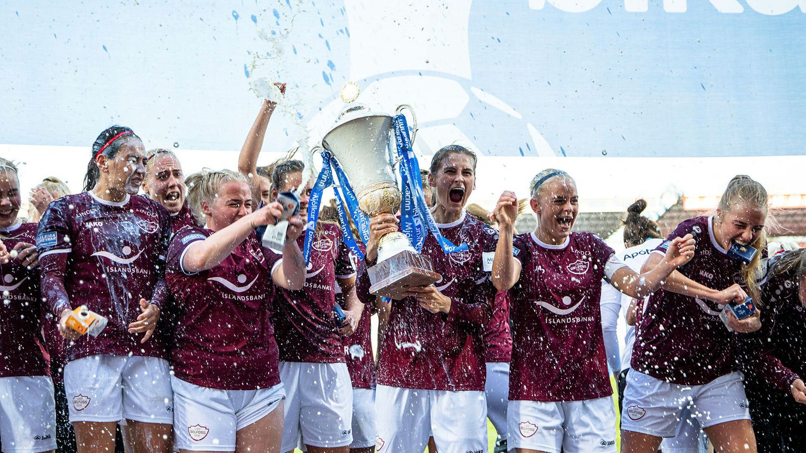 Dregið í Mjólkurbikar kvenna: Valur og ÍBV mætast þriðja árið í röð - Vísir