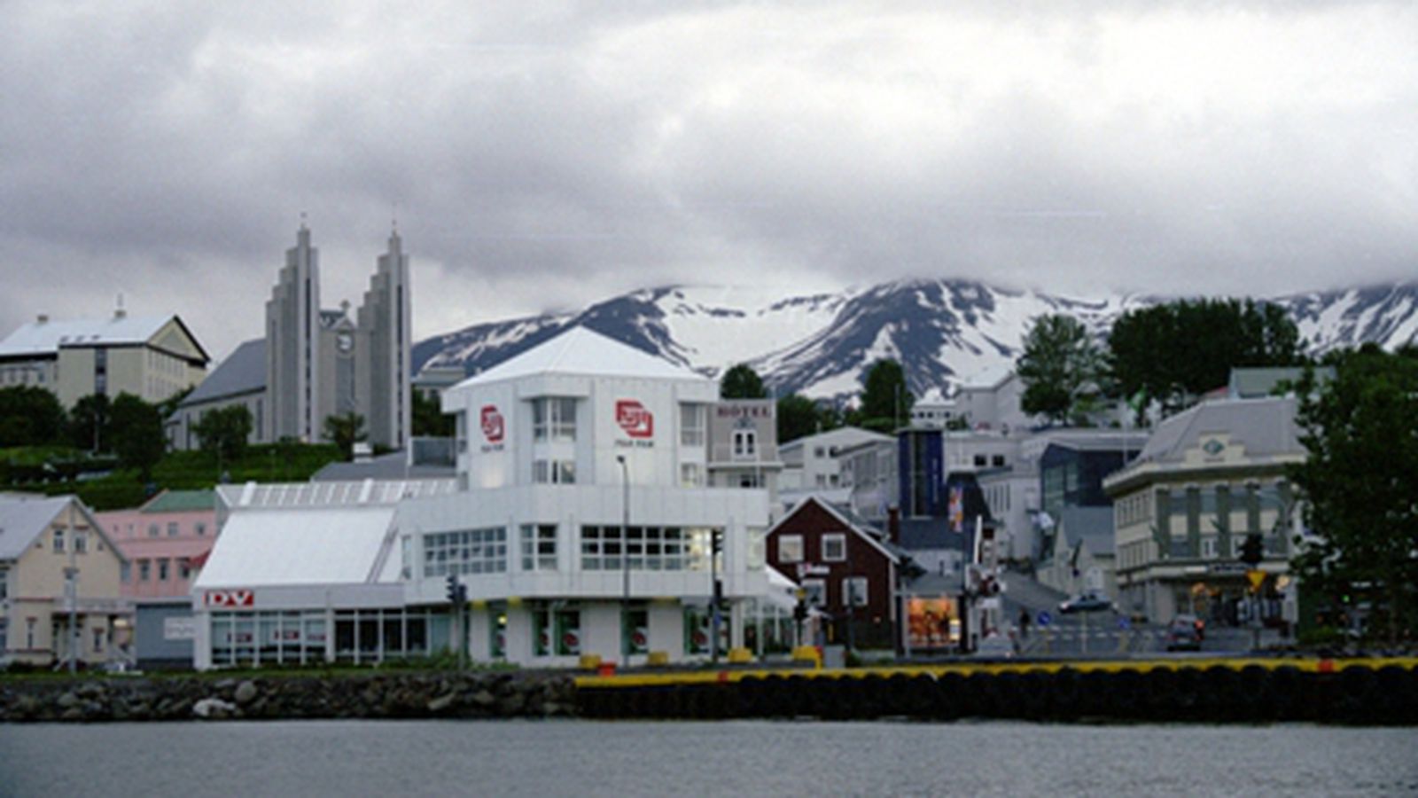 Sterar og kannabis á Akureyri - Vísir