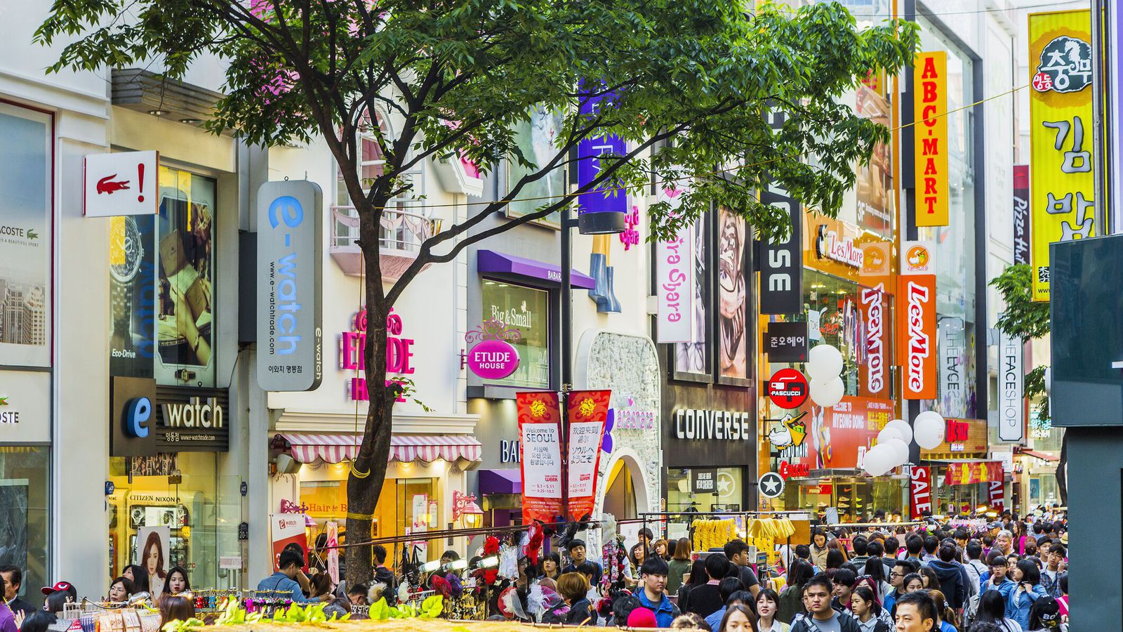 Suður­kóresk börn send úr landi eins og „far­angur“ - Vísir