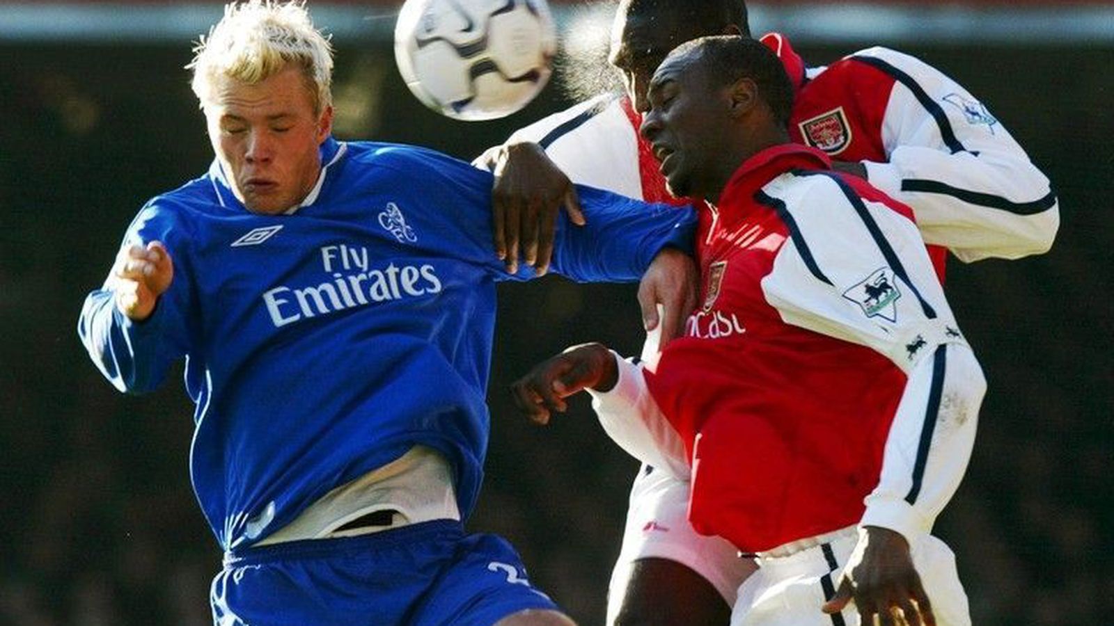 Eiður Smári gaf sína frægustu stoðsendingu á þessum degi - Vísir