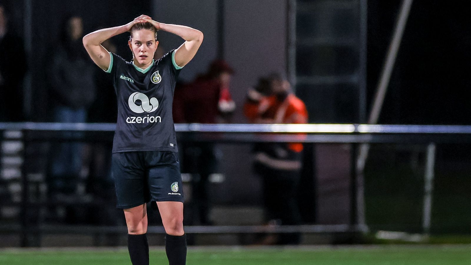 Sjáðu mynd­bandið: Settu hljóð­nema á Hildi og niður­staðan vekur at ...