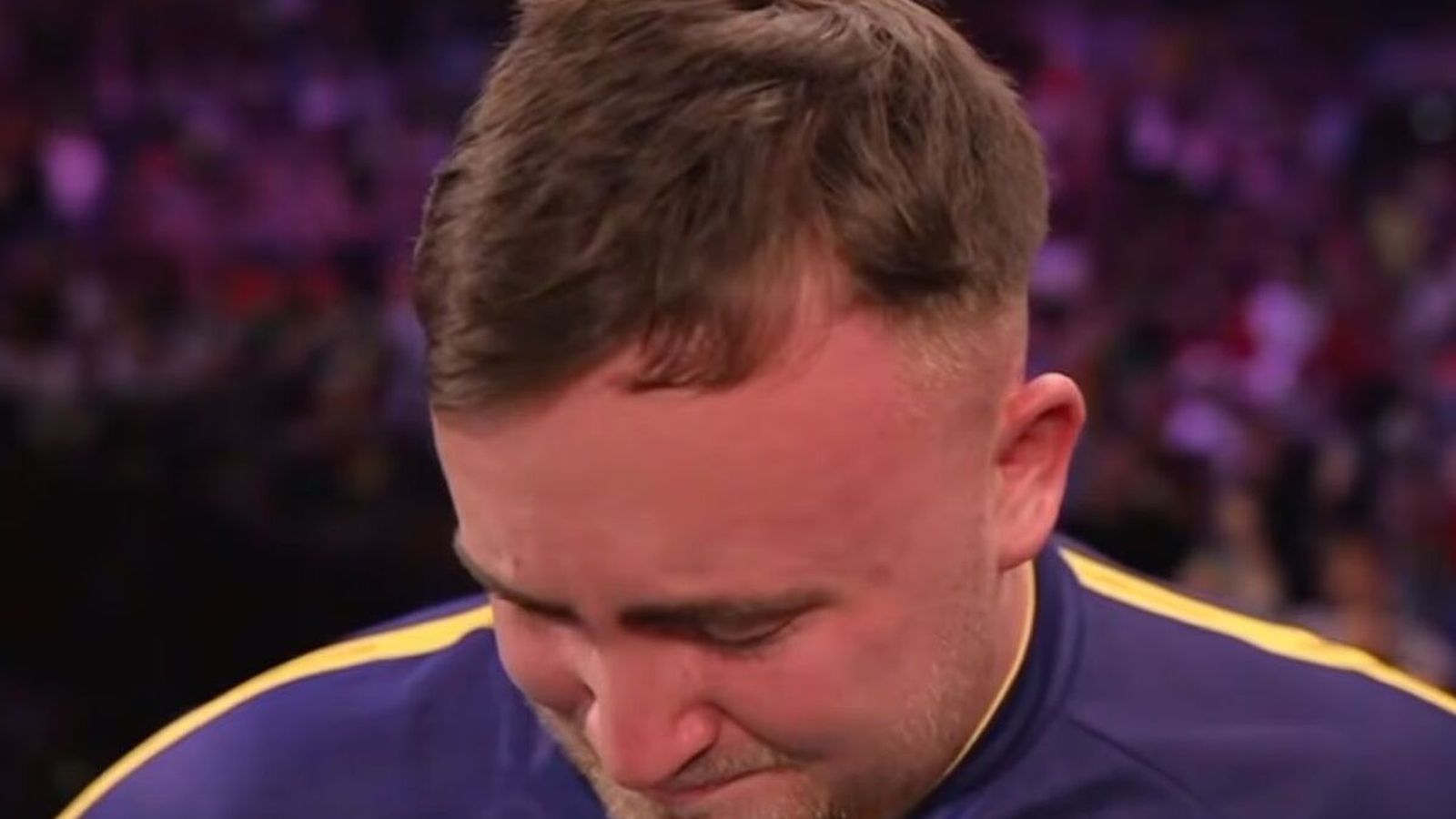 Luke Littler grét eftir leik - Vísir