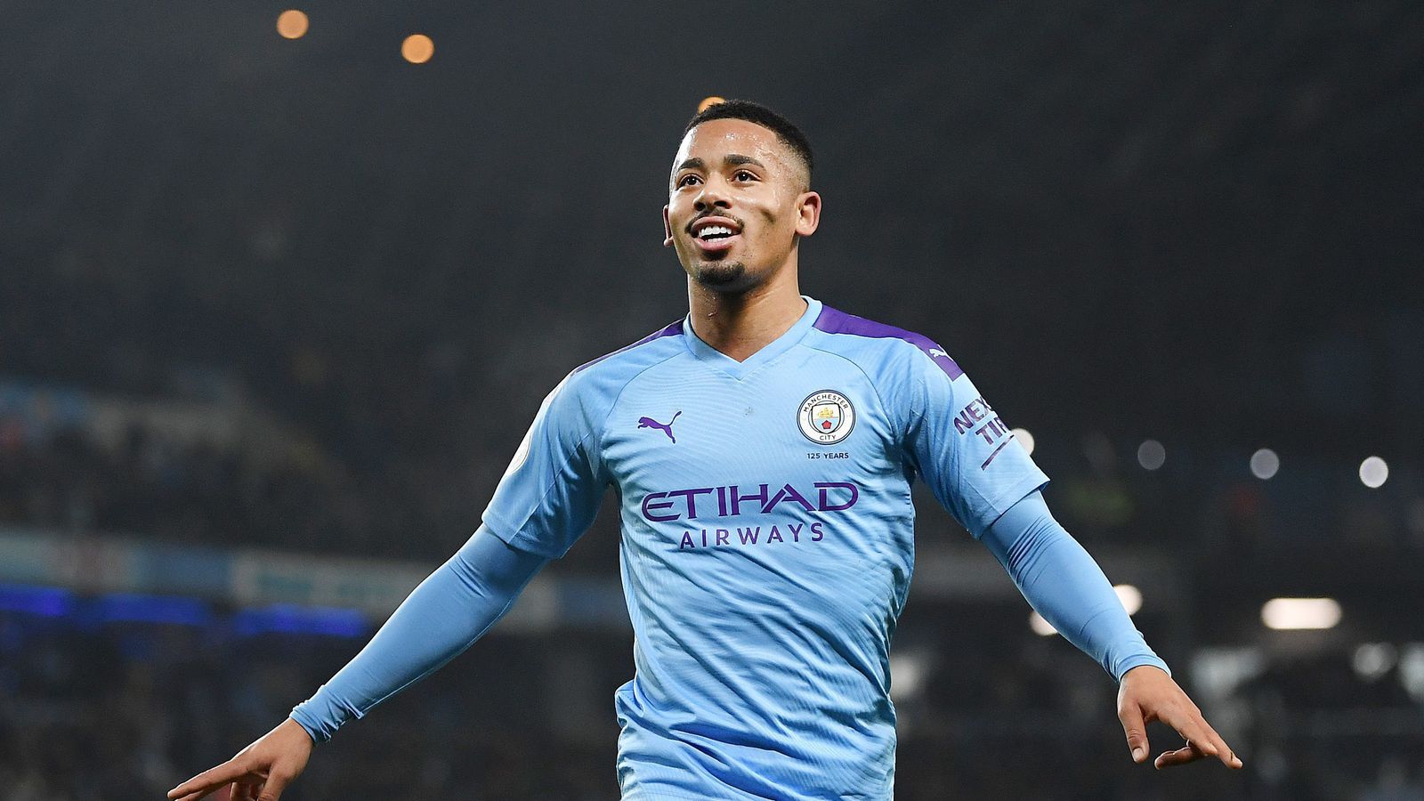 Gabriel Jesus og Kyle Walker með Covid - Vísir