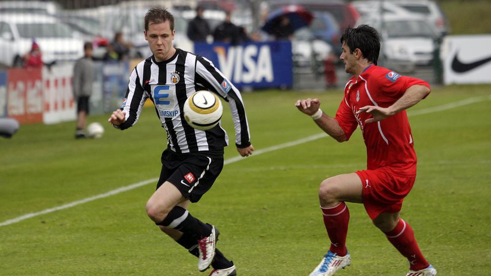 Keflavík getur kvatt fallslaginn með sigri í dag - Vísir