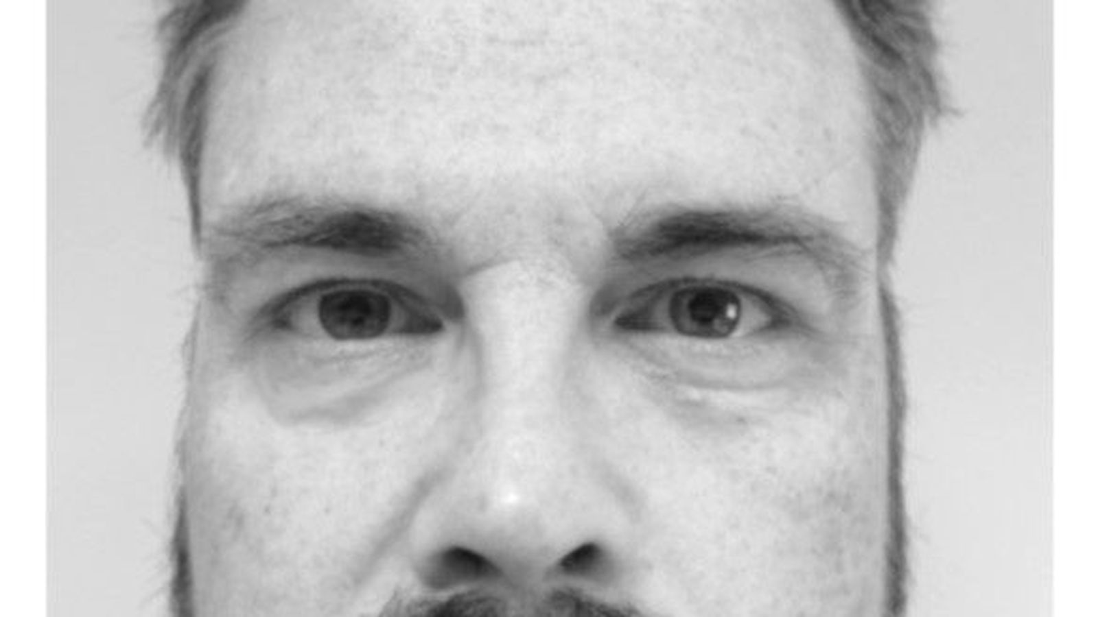 Undir skólans mennta­merki - Vísir