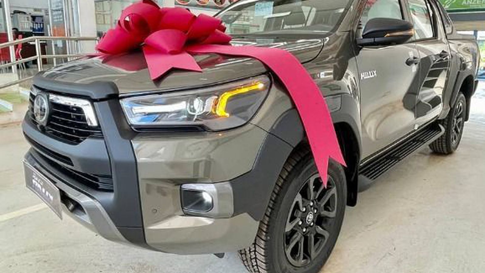Vara við tor­tryggi­legum Toyota-gjafa­leik - Vísir