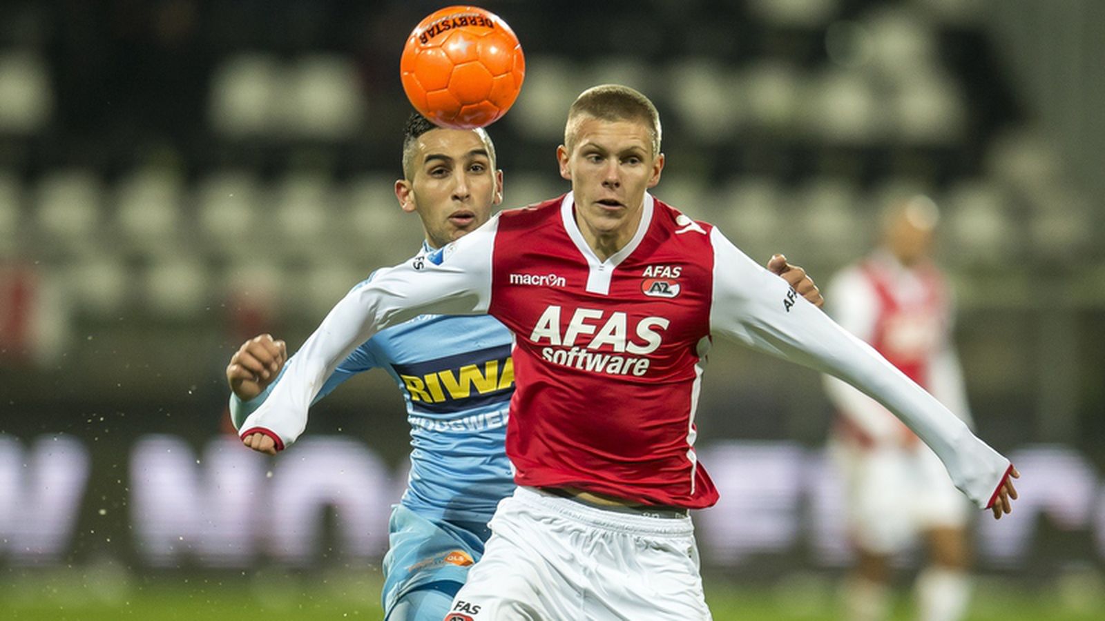 Enginn Aron og engin stig hjá AZ - De Jong með þrennu - Vísir