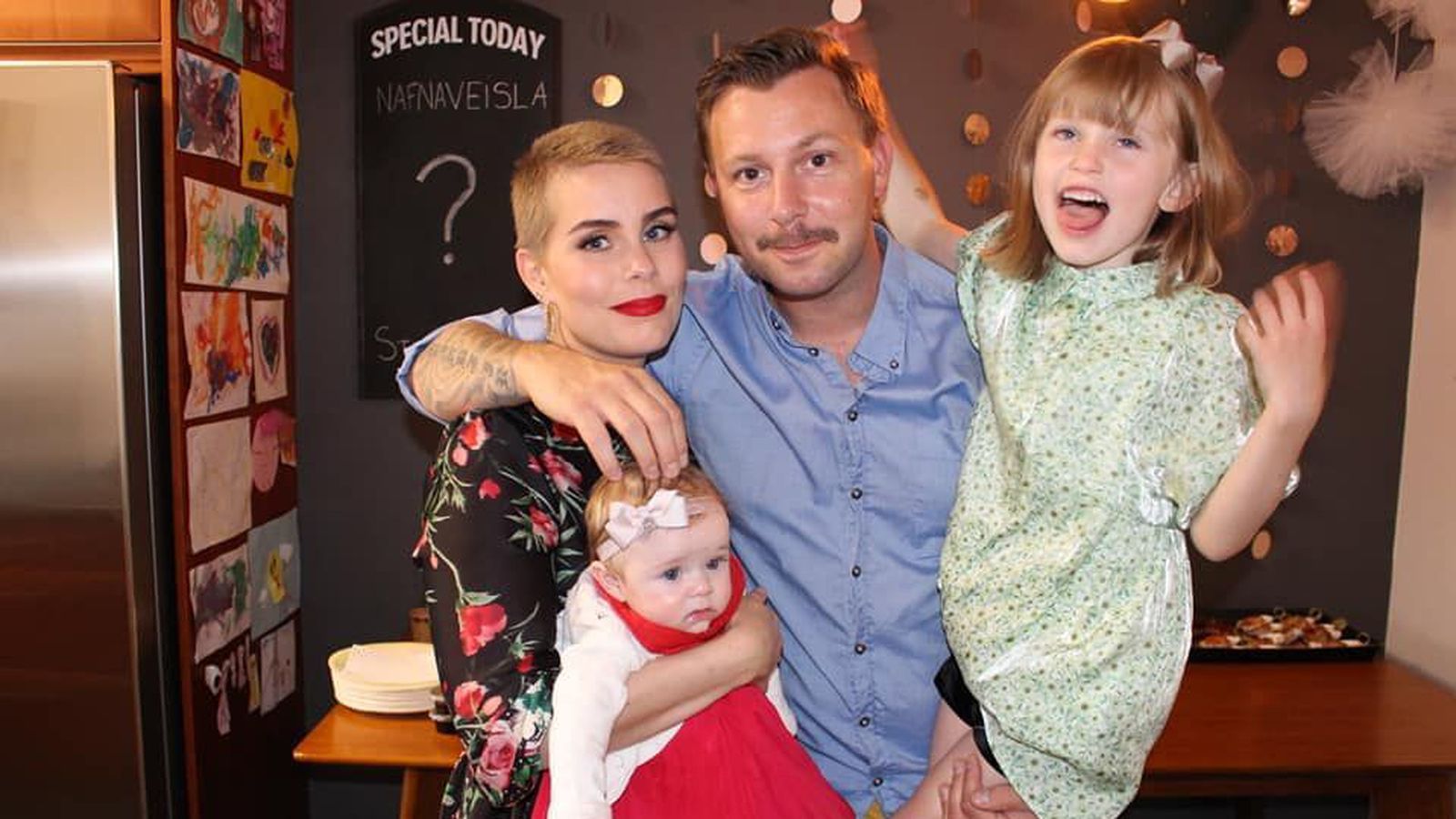 Steindi og Sig­rún léku á gesti í nafna­veislunni - Vísir