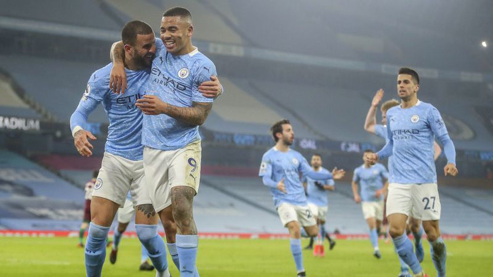 Pep segir að City-liðið hafi komist í gegnum helvíti - Vísir