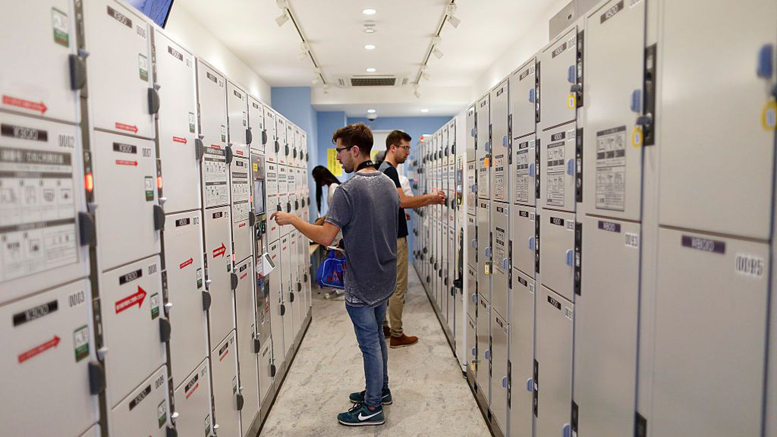 Faldi andvana barn sitt í skáp í fimm ár - Vísir