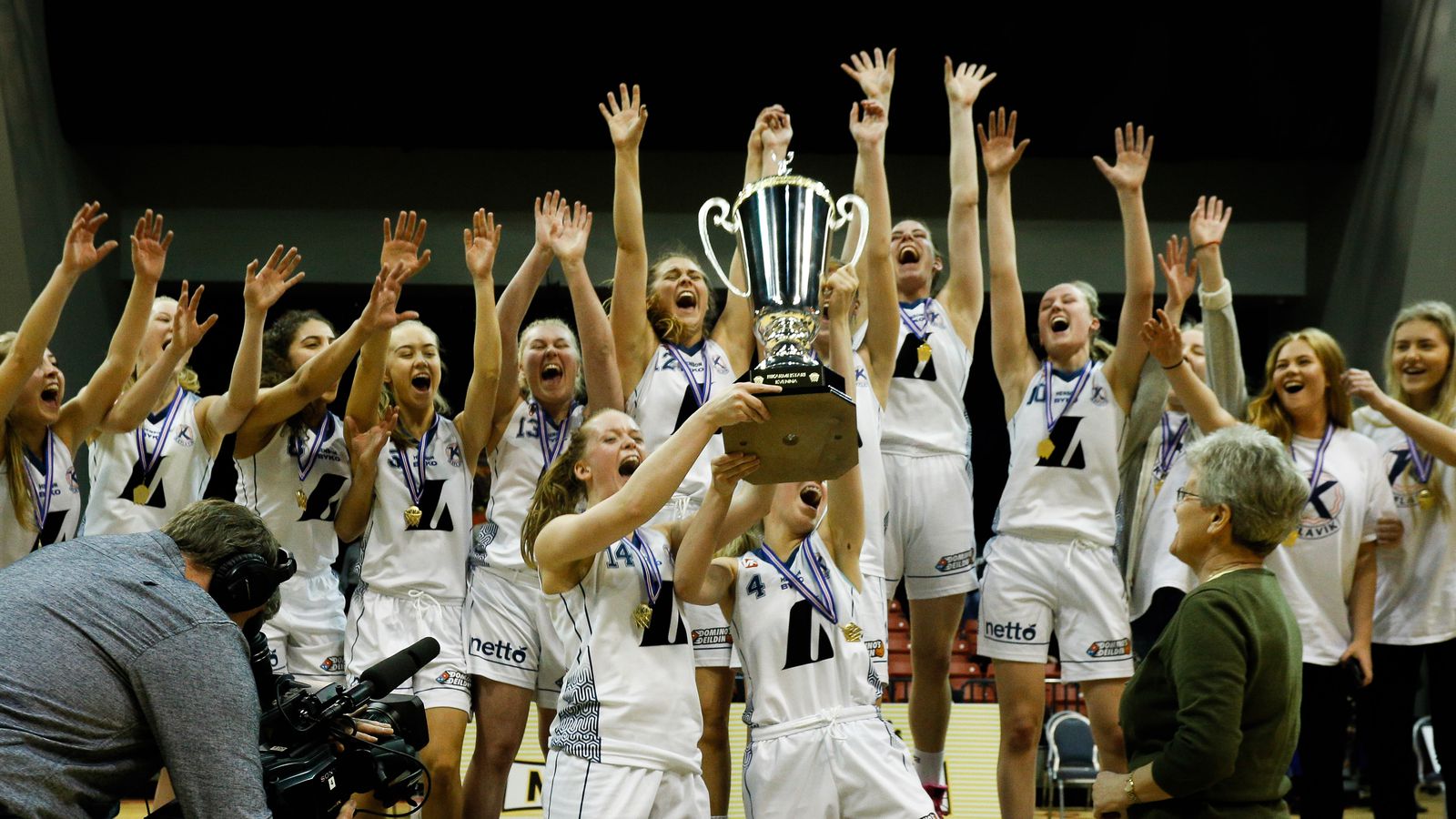 Umfjöllun, viðtöl og myndir: Keflavík - Skallagrímur 65-62 | Fjórtándi ...