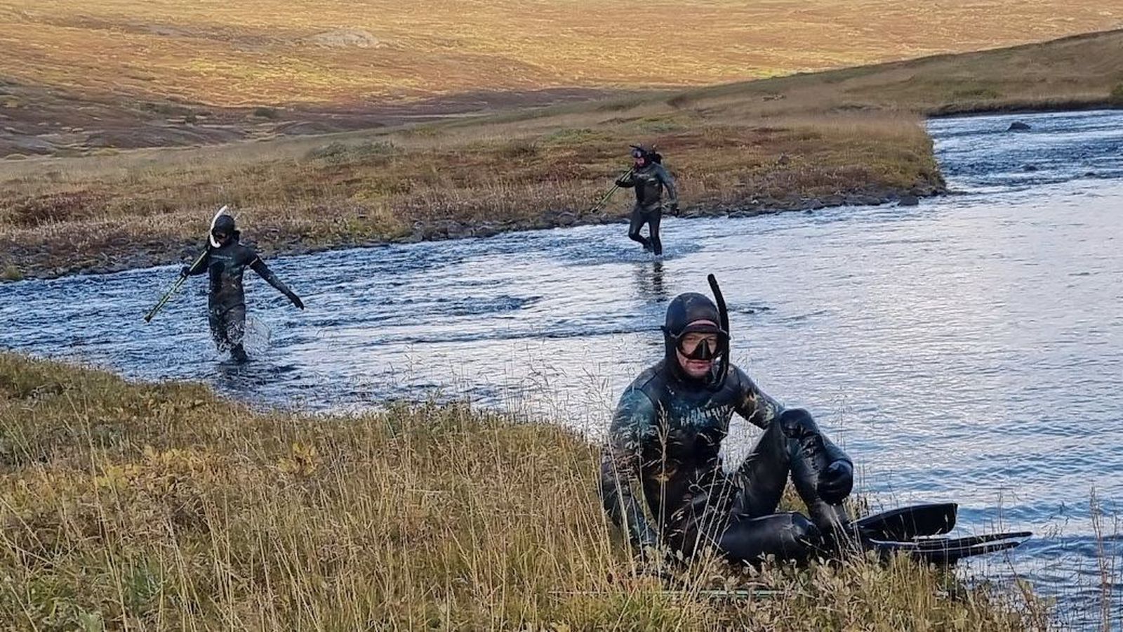 Í sam­tali við norsku kafarana hvort þeir komi aftur - Vísir