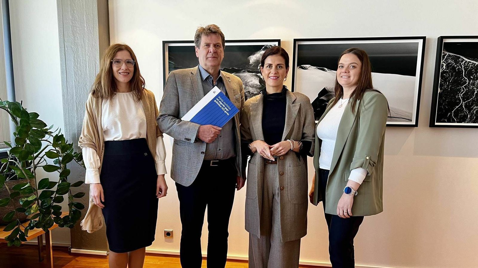 Bein út­sending: Kynna að­gerðir gegn gullhúðun - Vísir