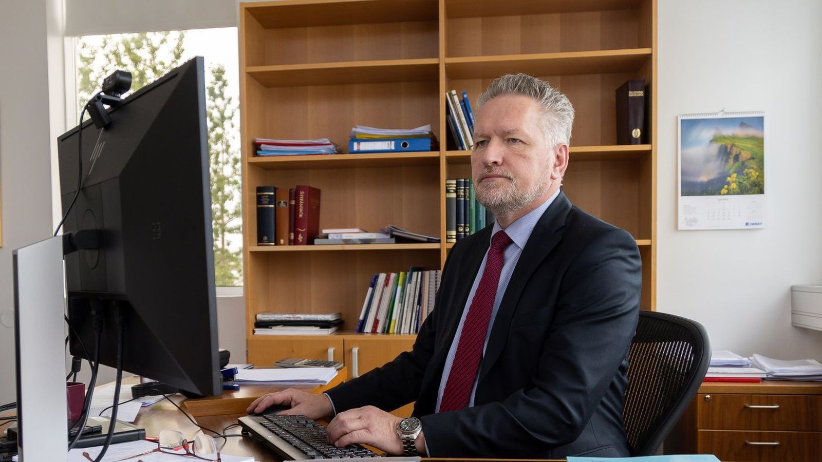 Ís­lands­banka­skýrslan loks komin í um­sagnar­ferli - Vísir