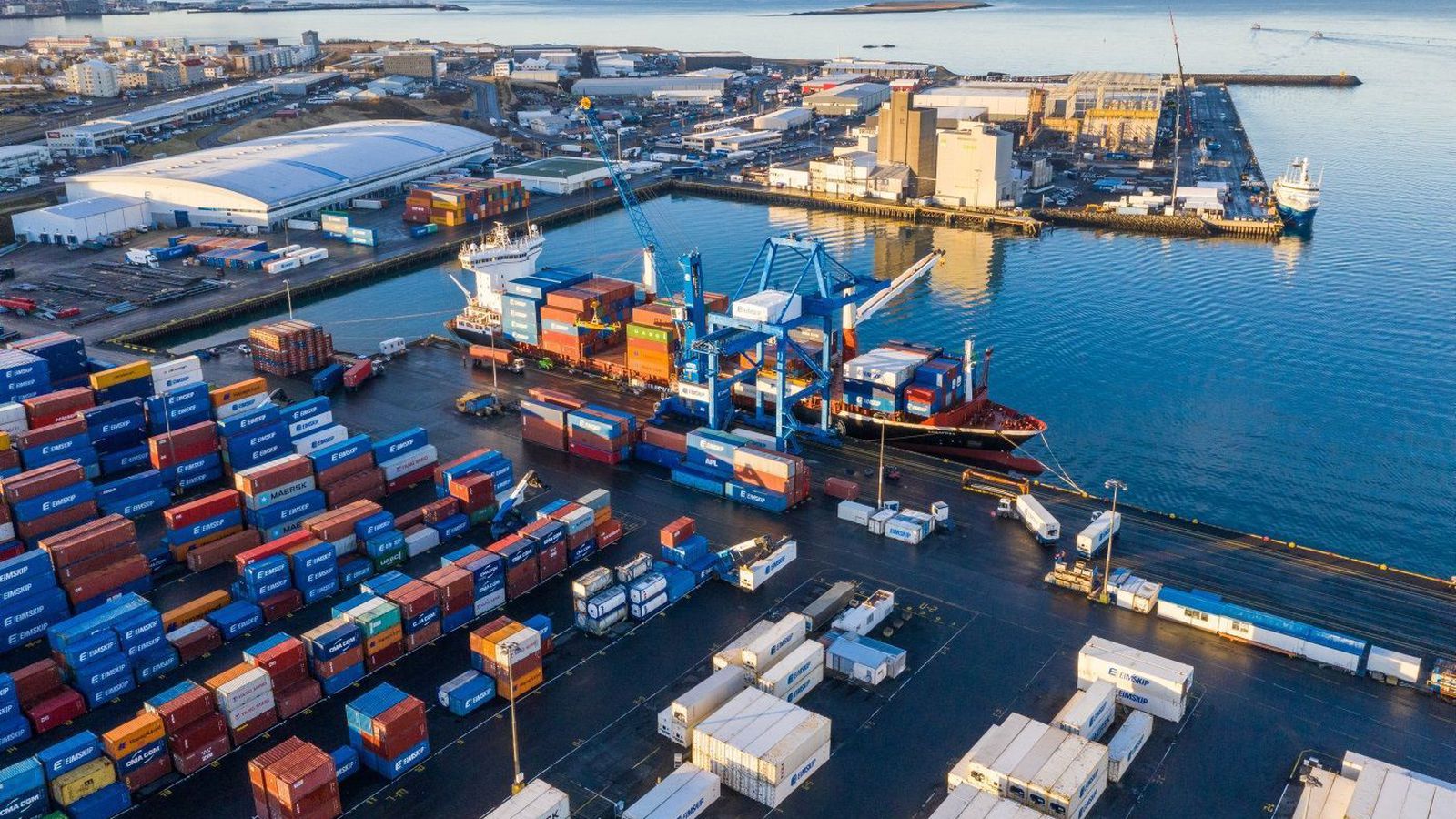 Eim­skip falast eftir sátt vegna brota á sam­keppnis­lögum - Vísir