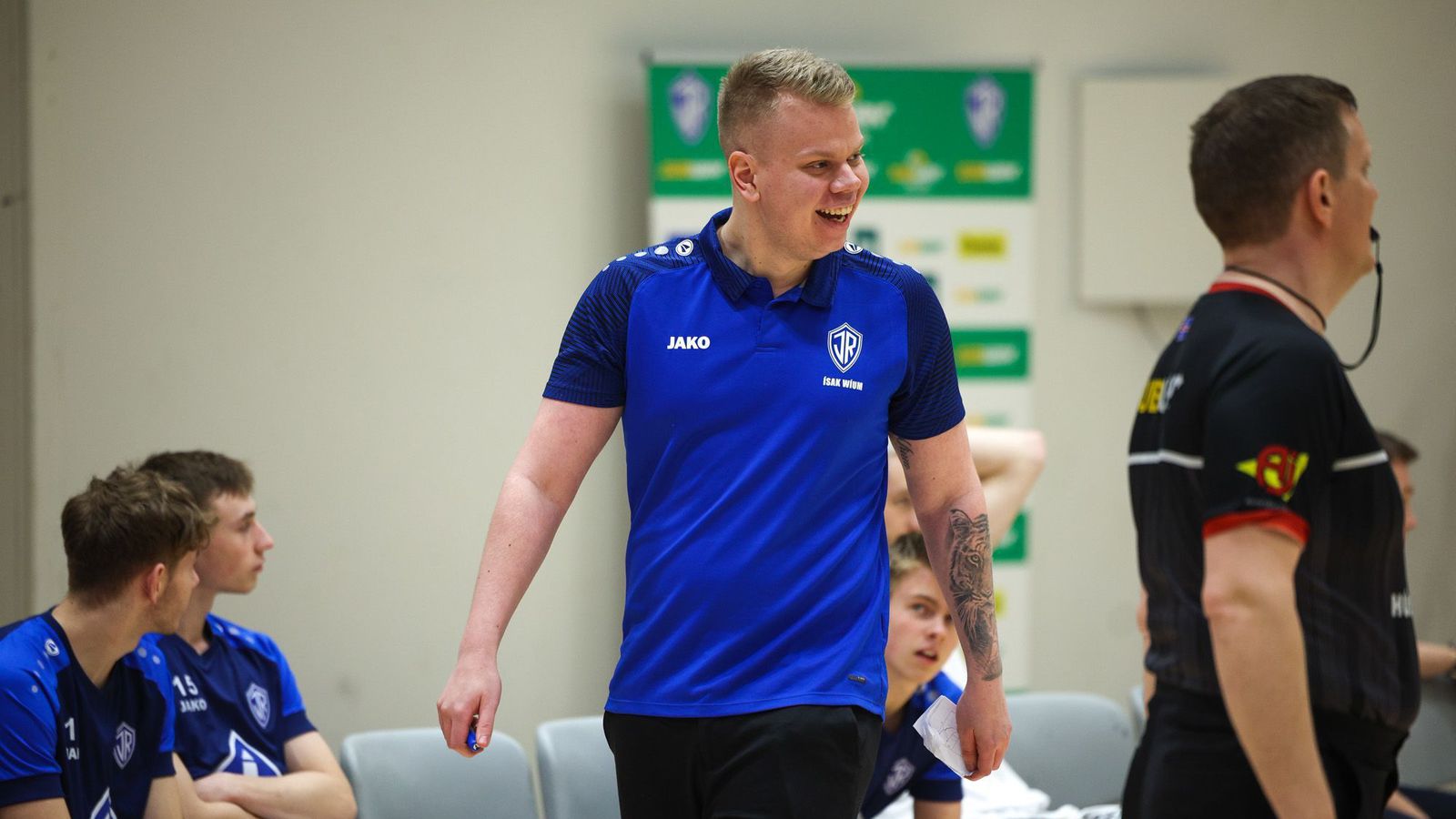 „Kannski munur á að heita Taylor Johns eða vera í íslenska landsliðinu ...