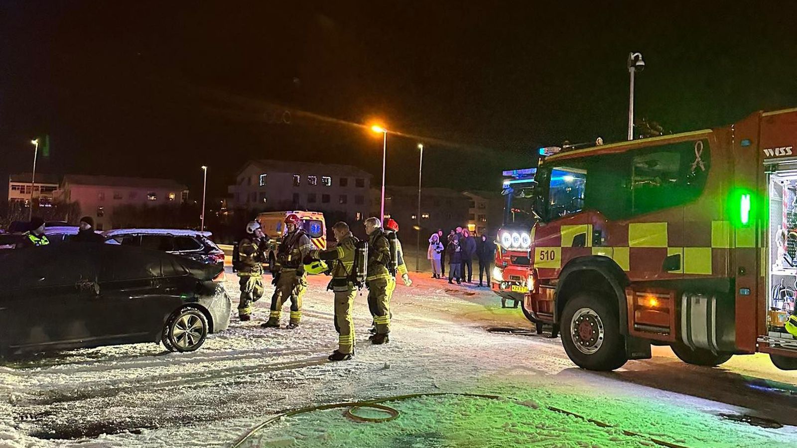 Bruni í bíl­skúr í Suður­hvammi í nótt - Vísir