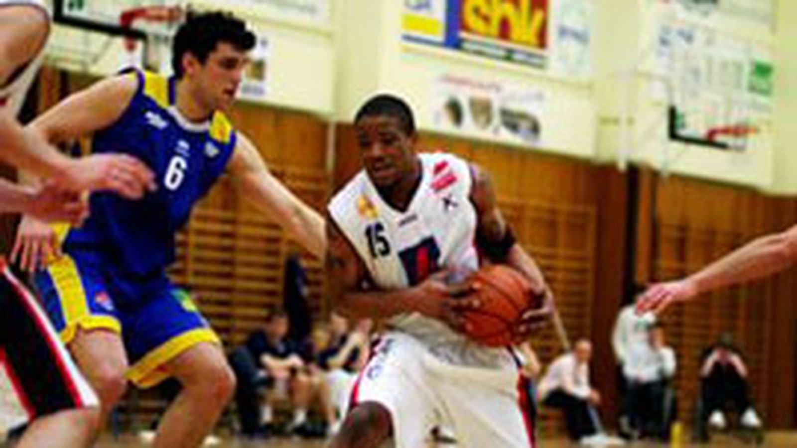 Keflavík í undanúrslit og KR tryggði sér oddaleik - Vísir