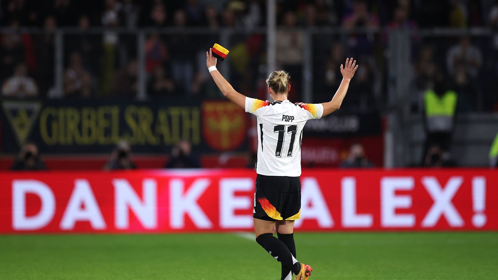 Dag­skráin í dag: Lög­mál leiksins, lands­leikur í fót­bolta og NHL - Vísir