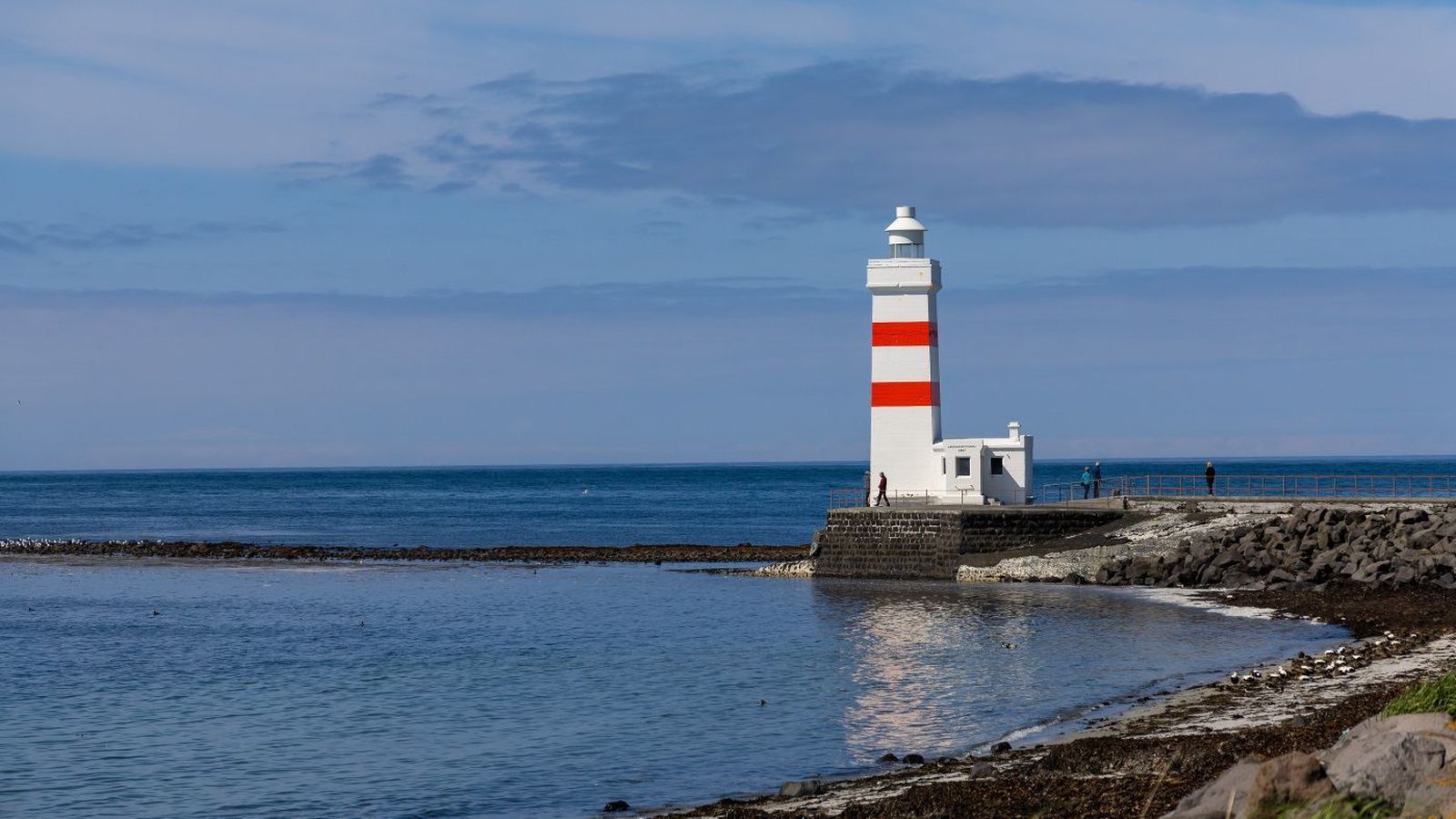 Fínasta veður sunnan- og vestan­lands en snjó­koma norð­austan­til á ...