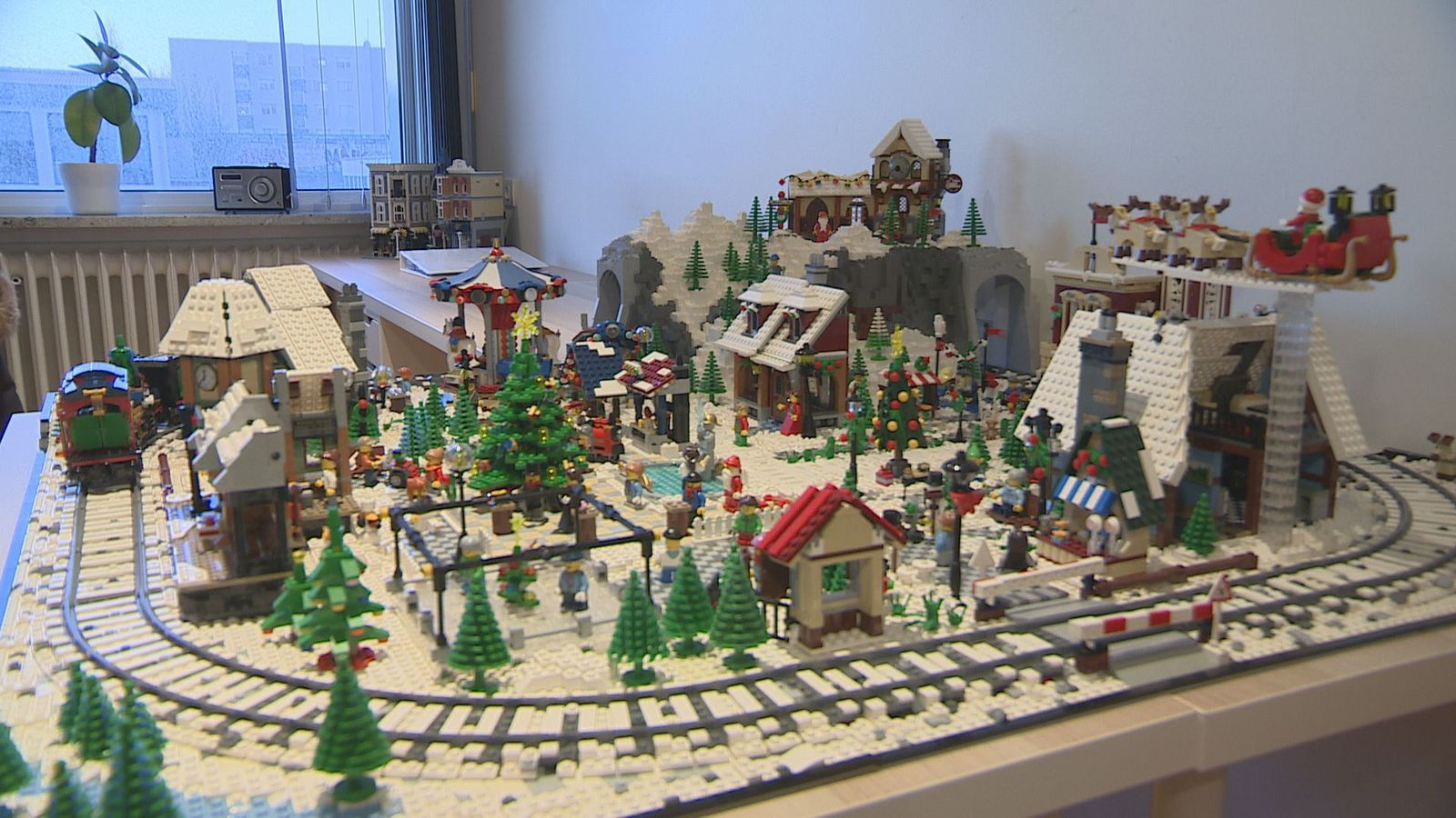 Byggði jólaþorp úr Lego kubbum - Vísir