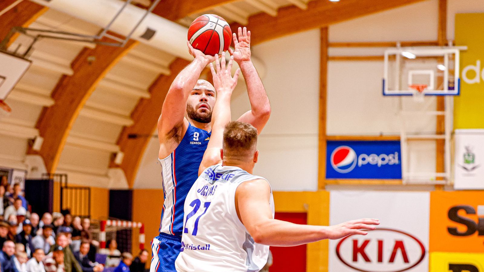 Skiptir engu máli hvernig vindar blása, við bognum en brotnum ekki - Vísir