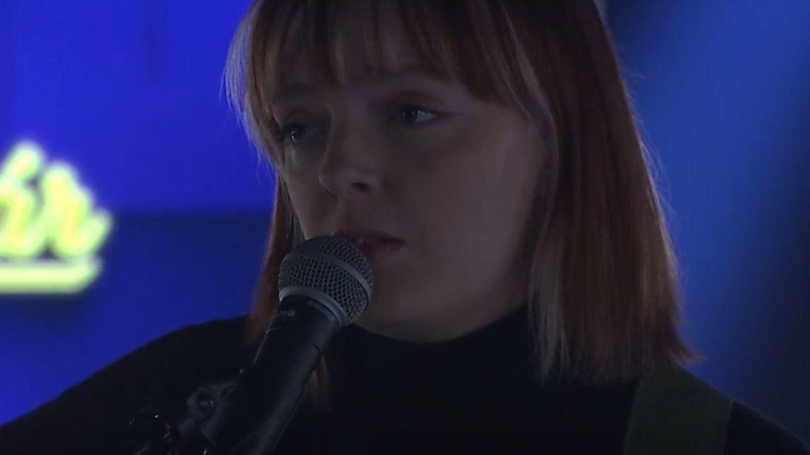 Una Torfa­dóttir með sína út­gáfu af Bubbalagi frá 1998 - Vísir