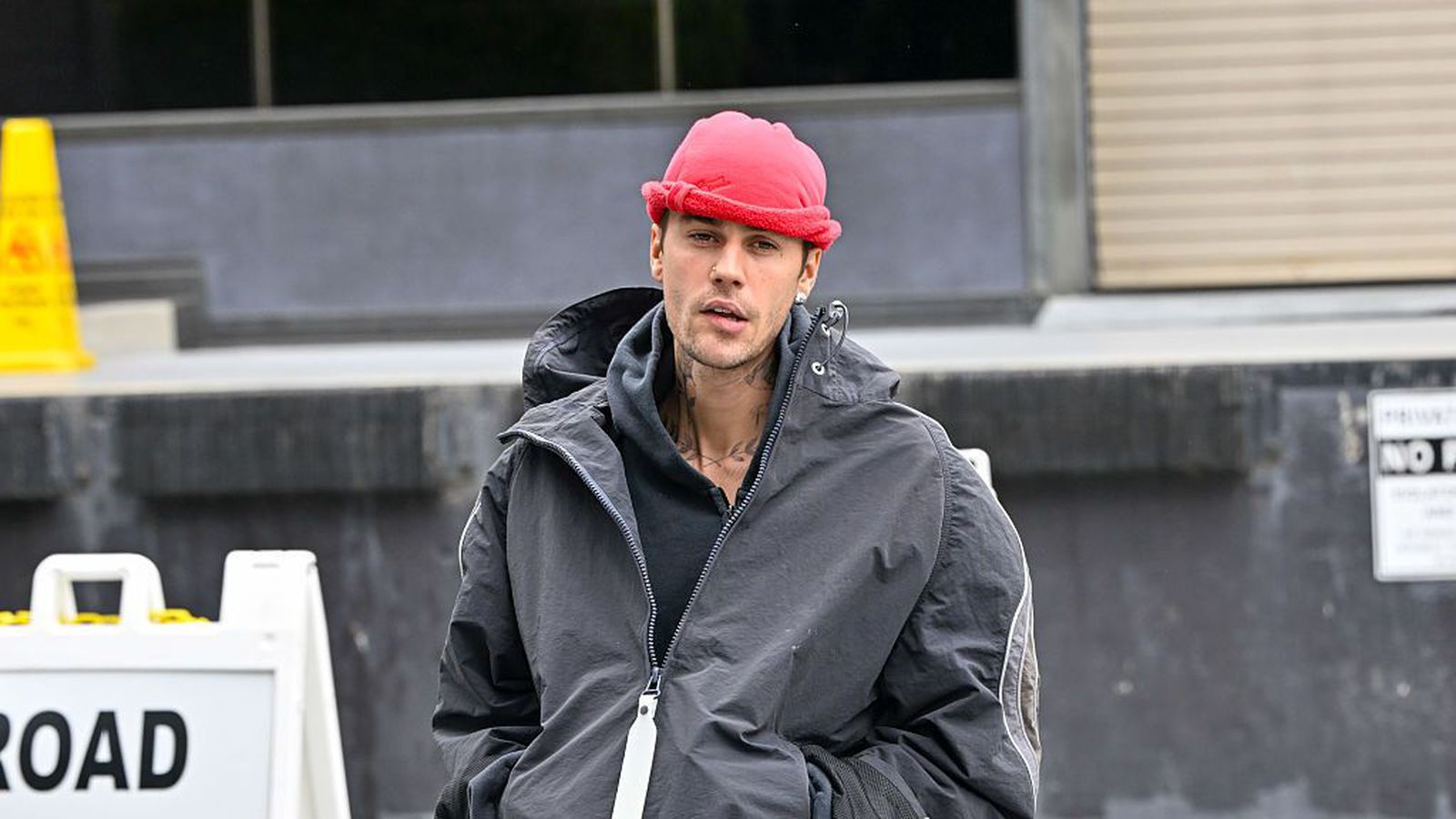 Bieber gefur út ó­vænta plötu - Vísir