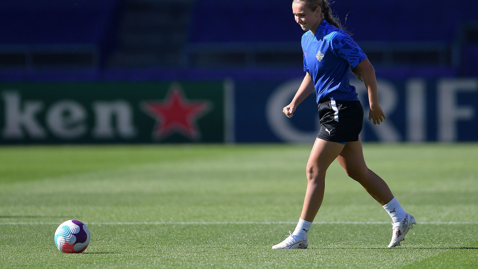 Alexandra og stöllur upp að hlið toppliðsins - Vísir