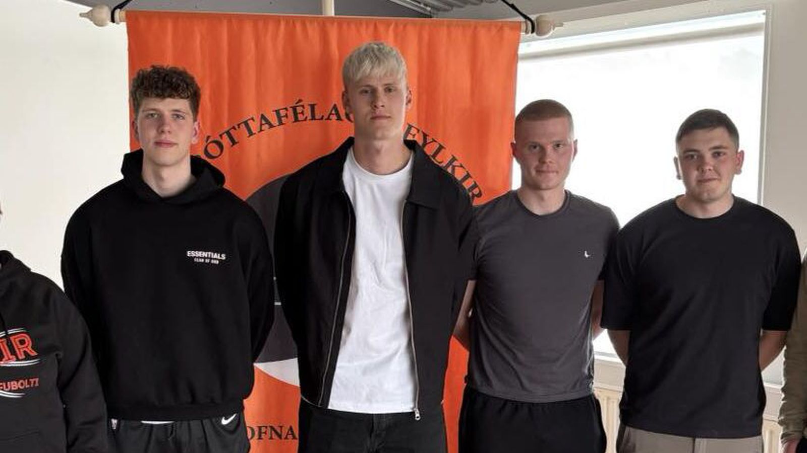 Fylkir og Valur í form­legt sam­starf - Vísir